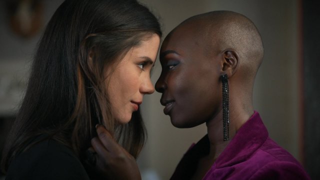 Little Caprice And Zaawaadi Getting Intimate In The Living Room From